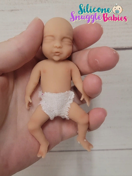 2 inch to 4 inch Dolls – SiliconeSnuggleBaby